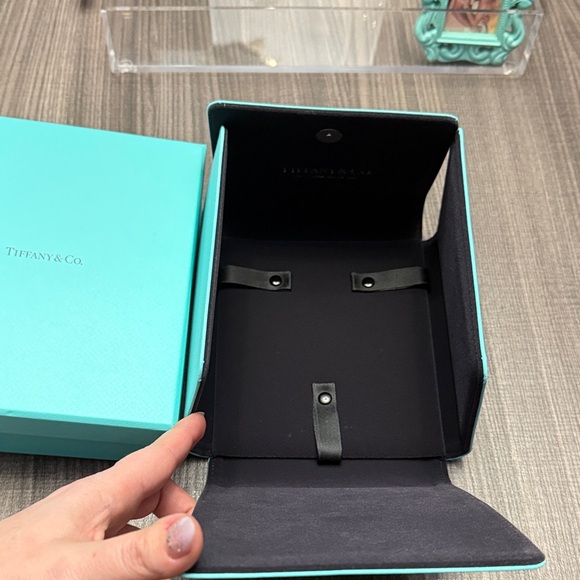 Tiffany & Co. | Other | Tiffany Co Turquoise Leather Jewelry Holder ...